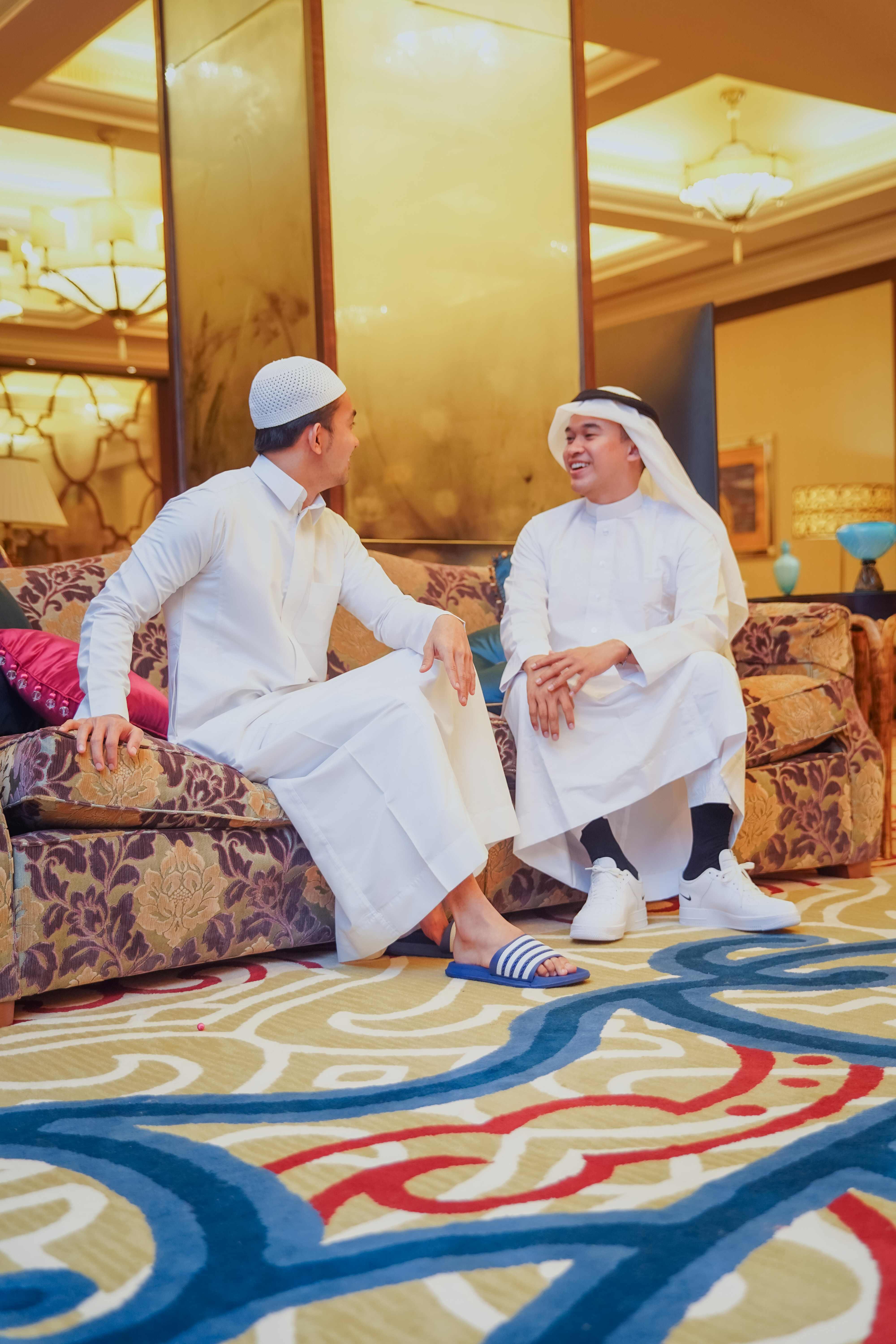 Hanania - Guest Star